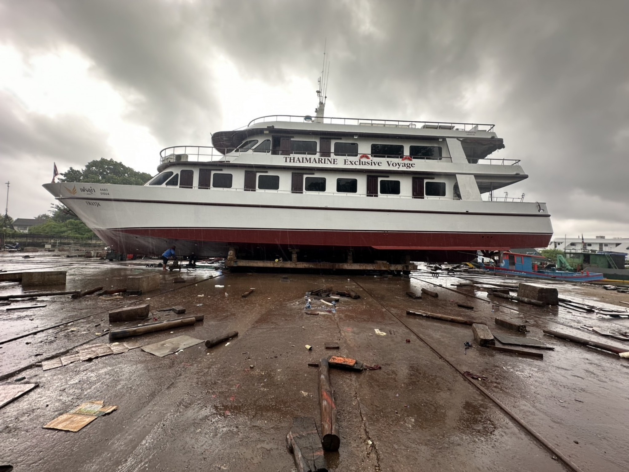 Index of /Apps/DMS/images-server/boats/497